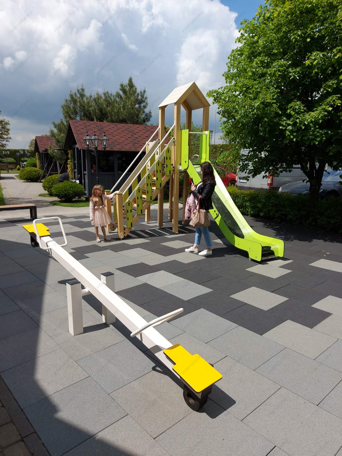 Balancer TE242 – Balance beam for children on the playground | PLAYGROUND \ Play equipment